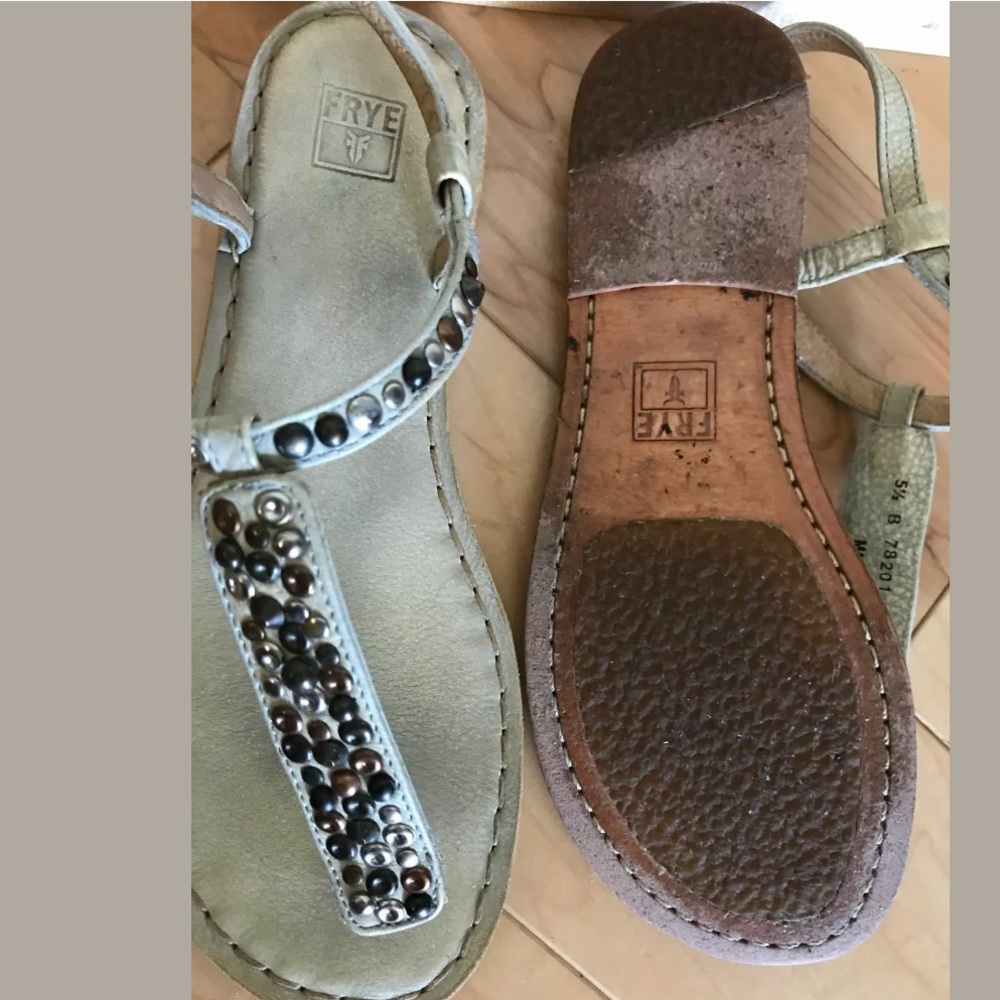 Frye Kayla T Strap Sandal - Gem